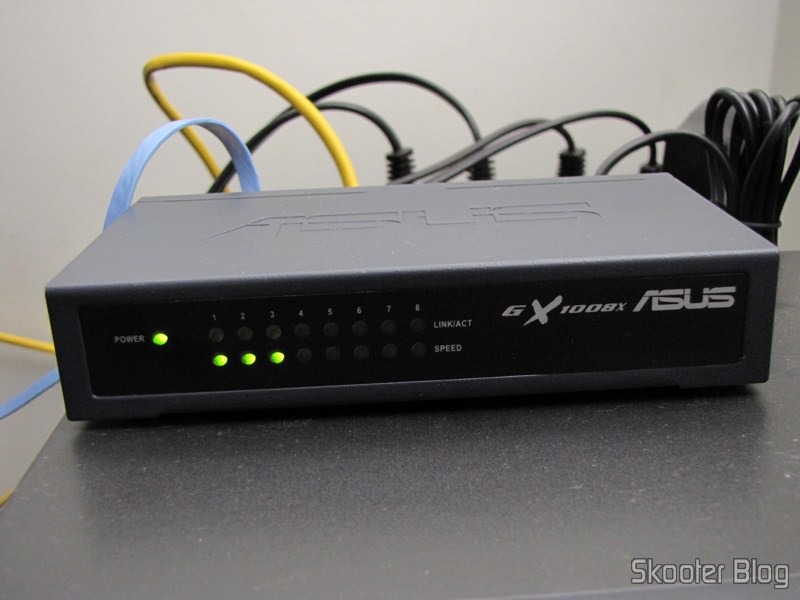 DealExtreme (DX): Switch Ethernet ASUS GX1008X 8 Portas 10/100Mbps ...