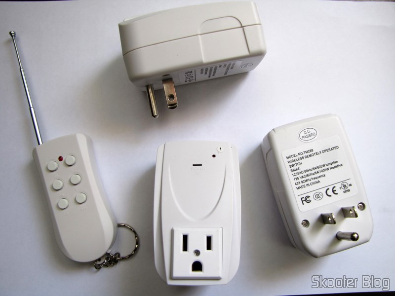 DealExtreme (DX): Conjunto de Adaptadores de Energia AC com Controle ...