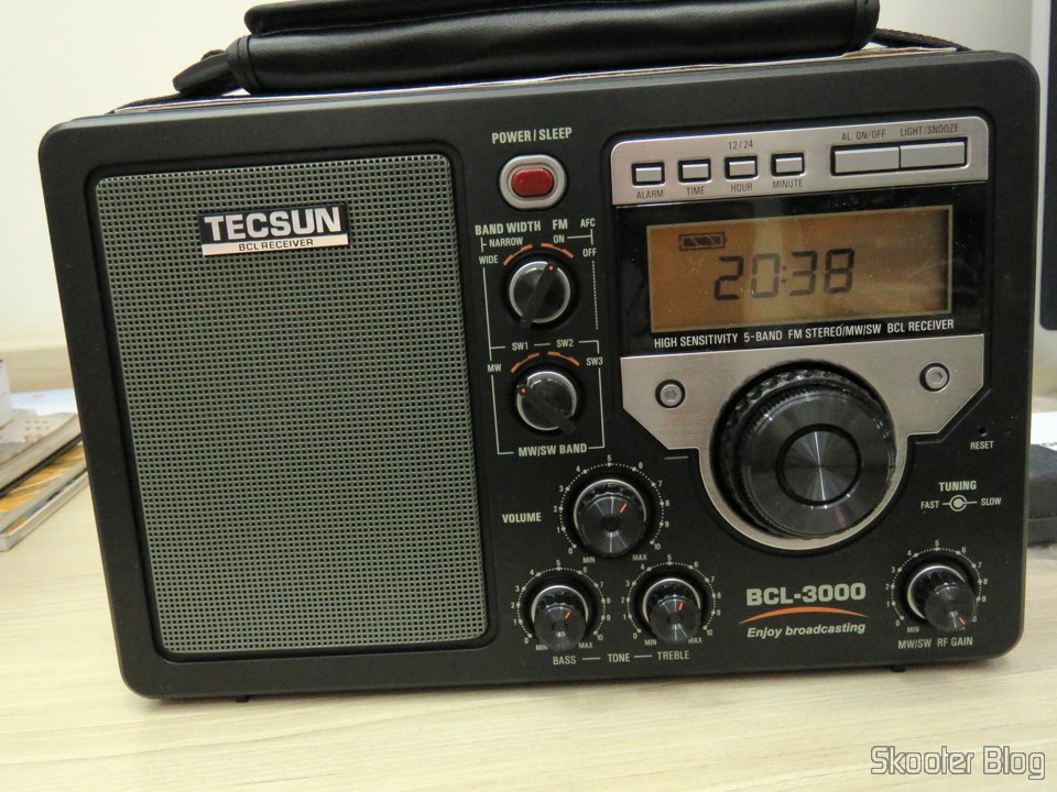 eBay: Rádio Tecsun BCL-3000 com Sintonizador Analógico e Display ...